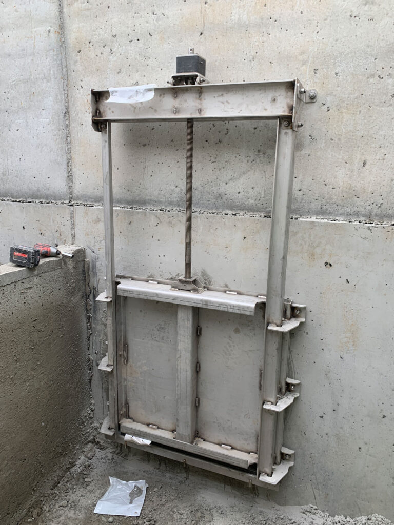 Slide Gates | CDS Stormwater Treatment - Echelon Environmental